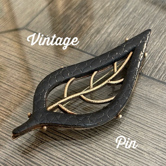 Vintage | Jewelry | Vintage Leather Trimmed Leaf Pin Antique Gold And ...